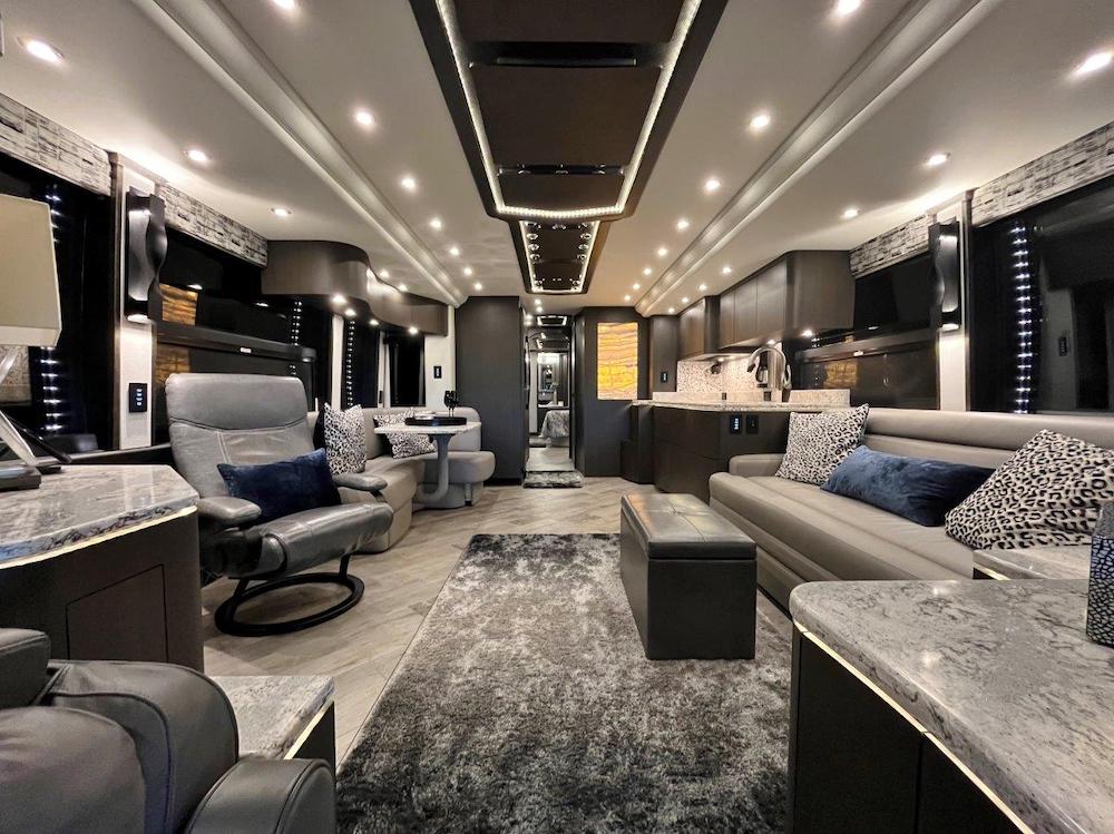 2022 Prevost Millennium H3-45 Quad Slide # 909 A