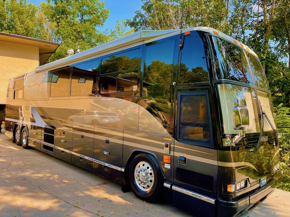 2000 Prevost Marathon H3-45Single Slide