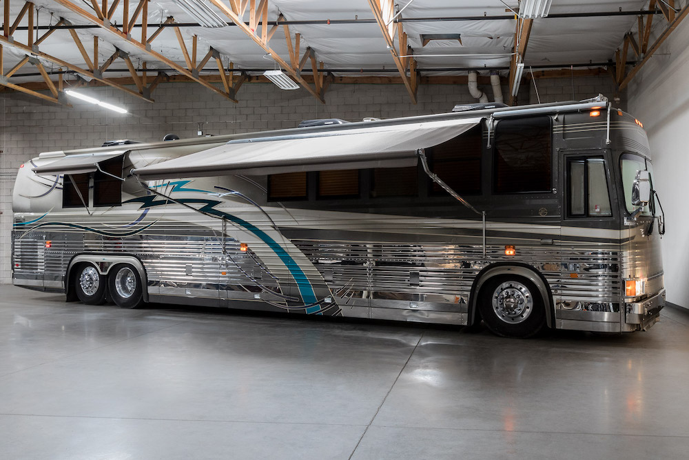 2000 Prevost Country Coach XLNon Slide # 100150