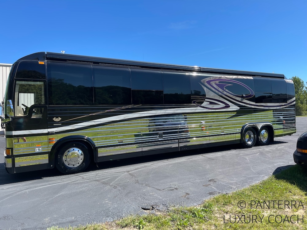2001 Prevost Marathon XLII Non Slide