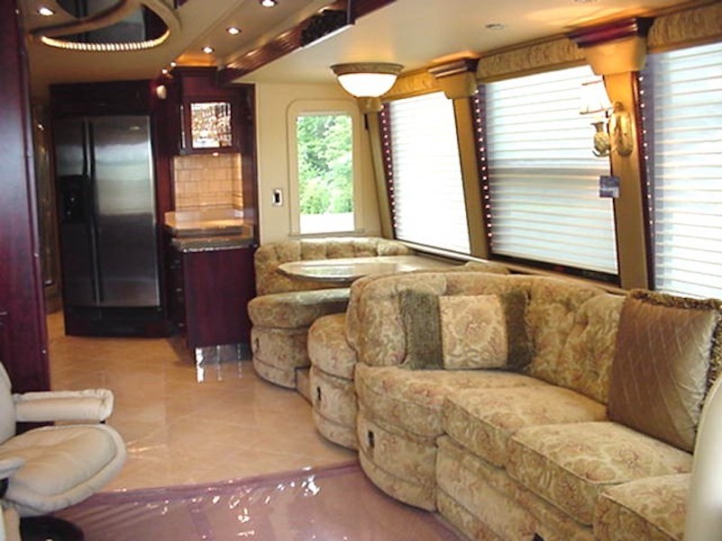 2004 Prevost Royale XLIIDouble Slide