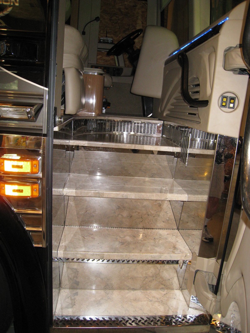 2006 Prevost Marathon XLIIDouble Slide