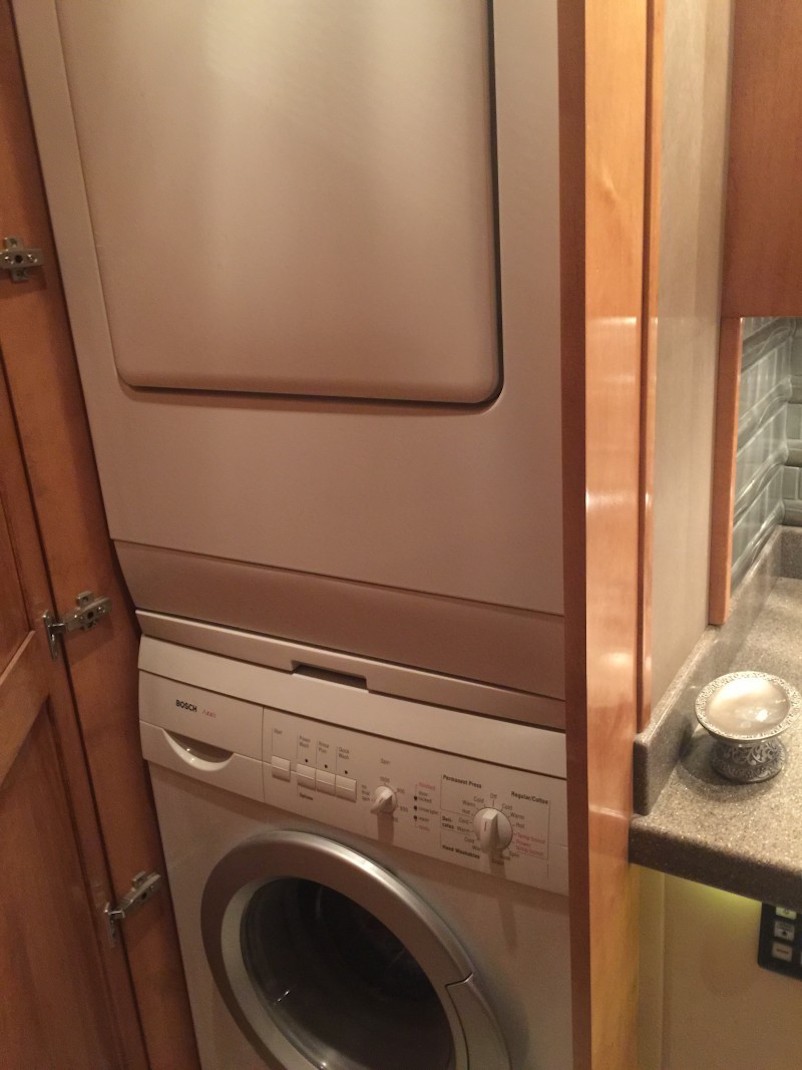 2006 Prevost Royale XLIIDouble Slide