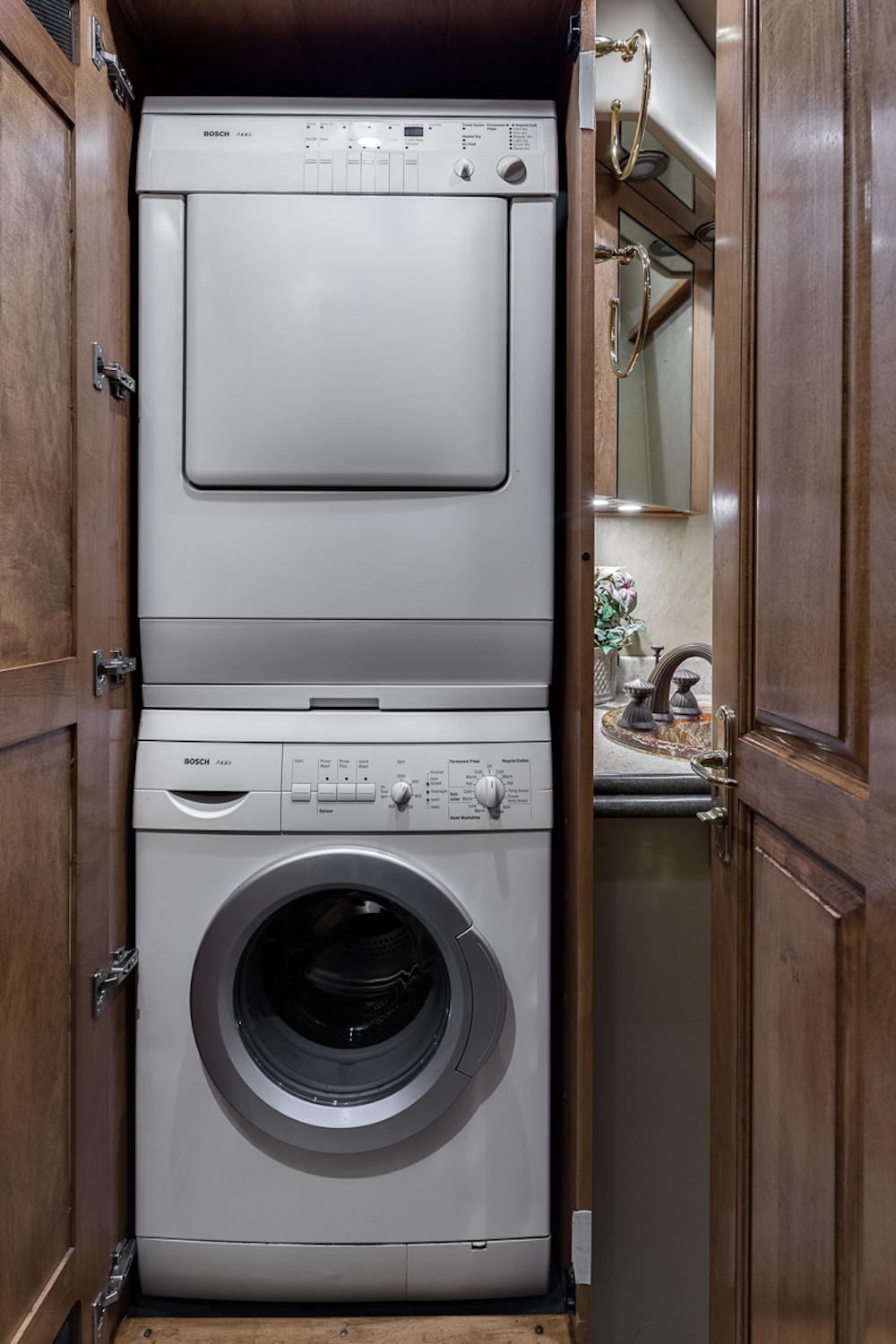 2006 Prevost Royale XLIIDouble Slide # 100354