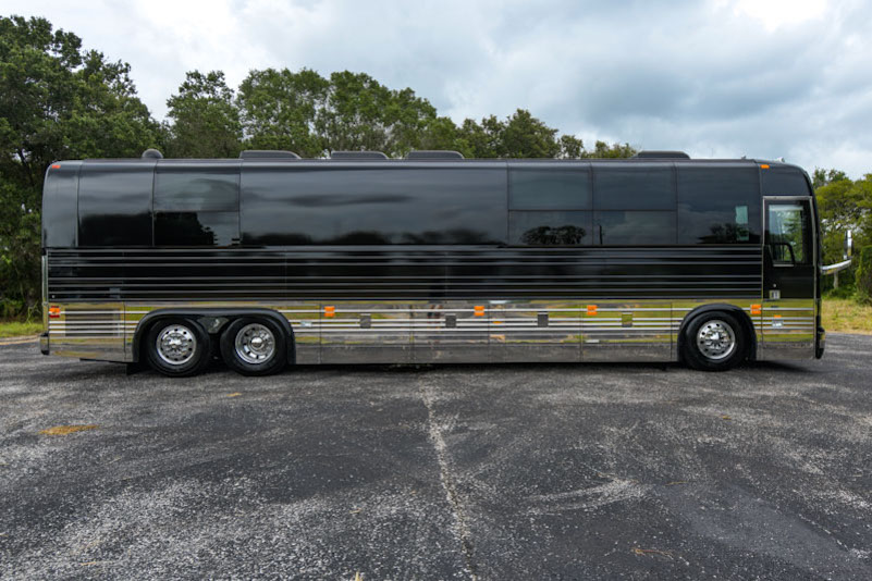 2006 Prevost XLII Non Slide