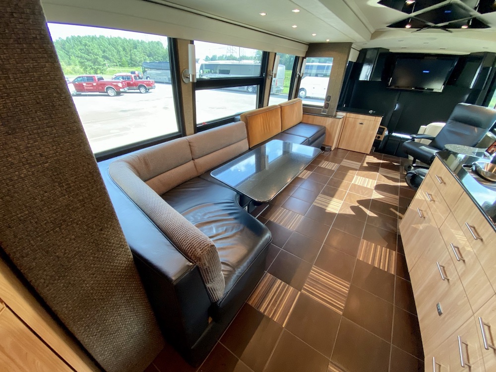 2008 Prevost Amadas H3-45Double Slide