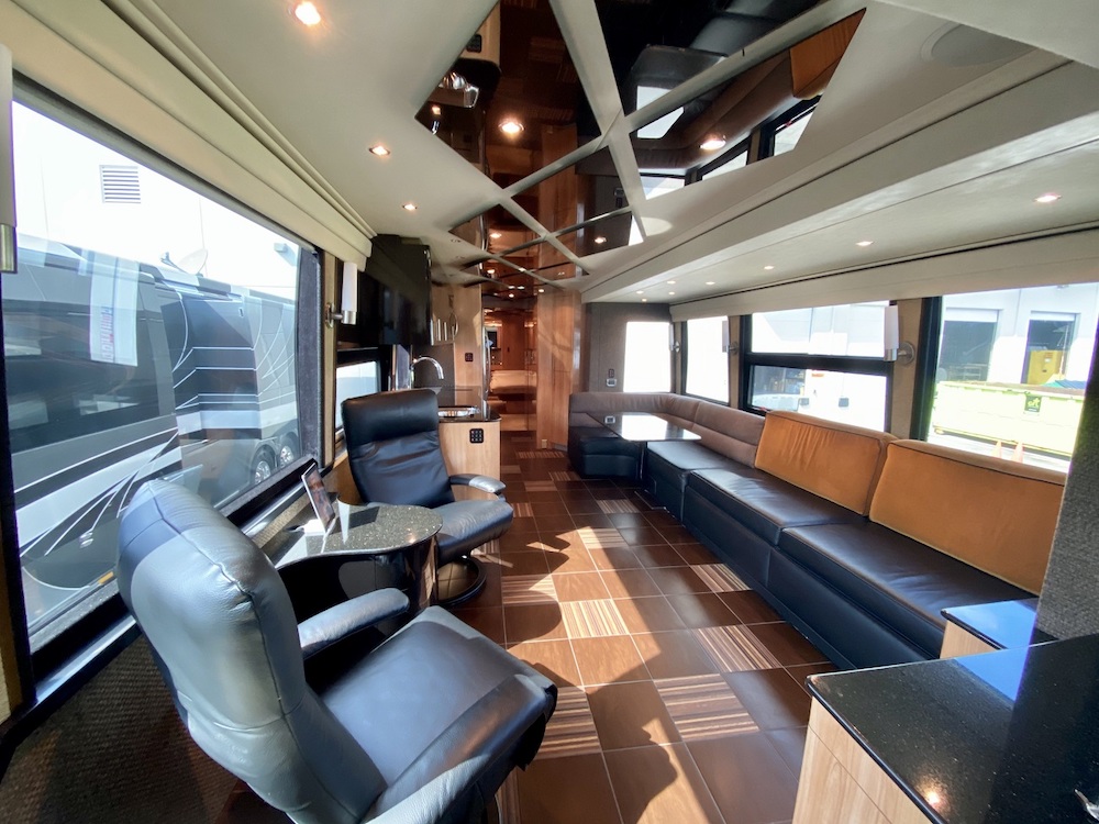 2008 Prevost Amadas H3-45Double Slide
