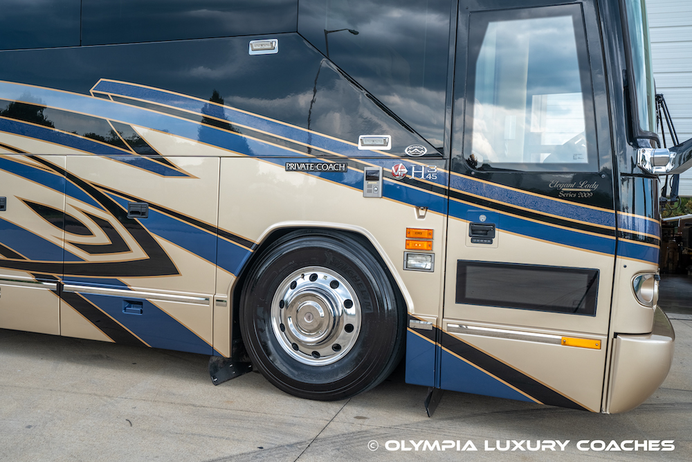 2009 Prevost Liberty Elegant Lady H3-45Double Slide