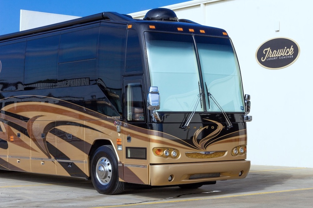 2010 Prevost Millennium H3-45 Triple Slide