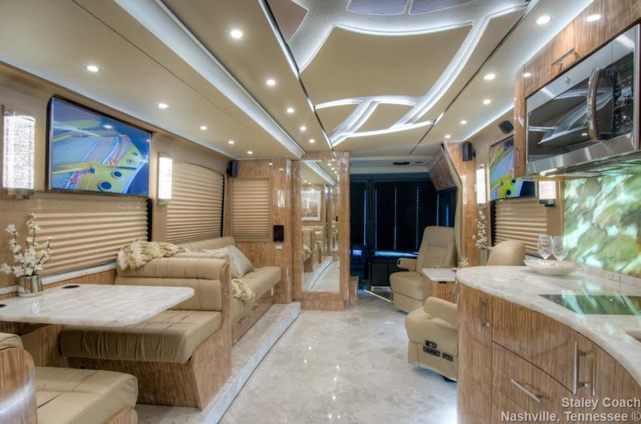 2018 Prevost Florida Coach X3Double Slide # 46199