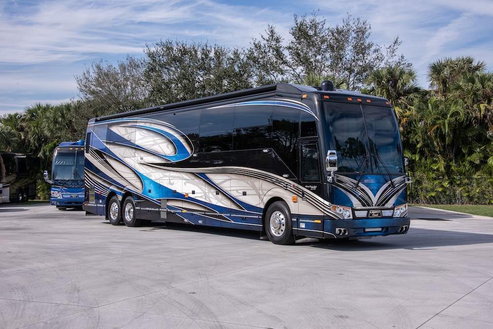 2020 Prevost Liberty Elegant Lady H3-45 Triple Slide # 5421