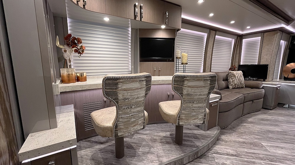 2020 Prevost Liberty Elegant Lady H3-45 Triple Slide # 7226