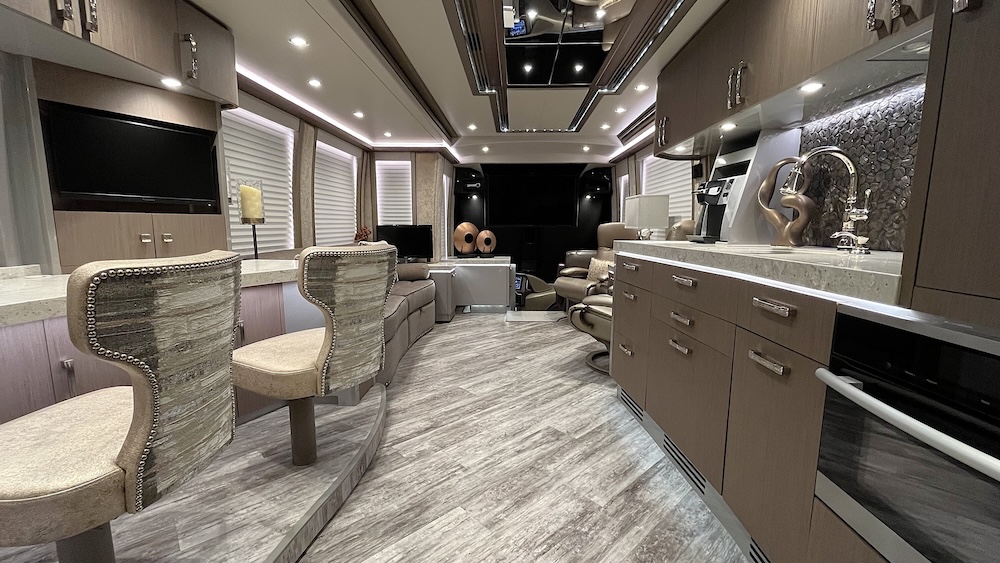 2020 Prevost Liberty Elegant Lady H3-45 Triple Slide # 7226