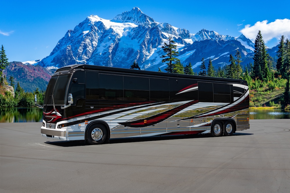 2025 Prevost Marathon X3 Double Slide # 1390